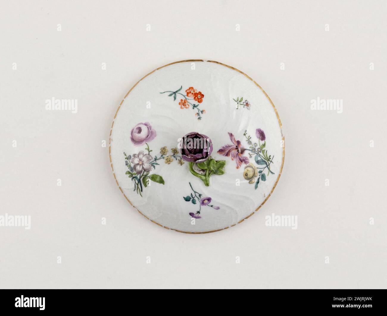 Meissen Manufacture. Sucrier cover. Hard porcelain, polychrome enamels ...