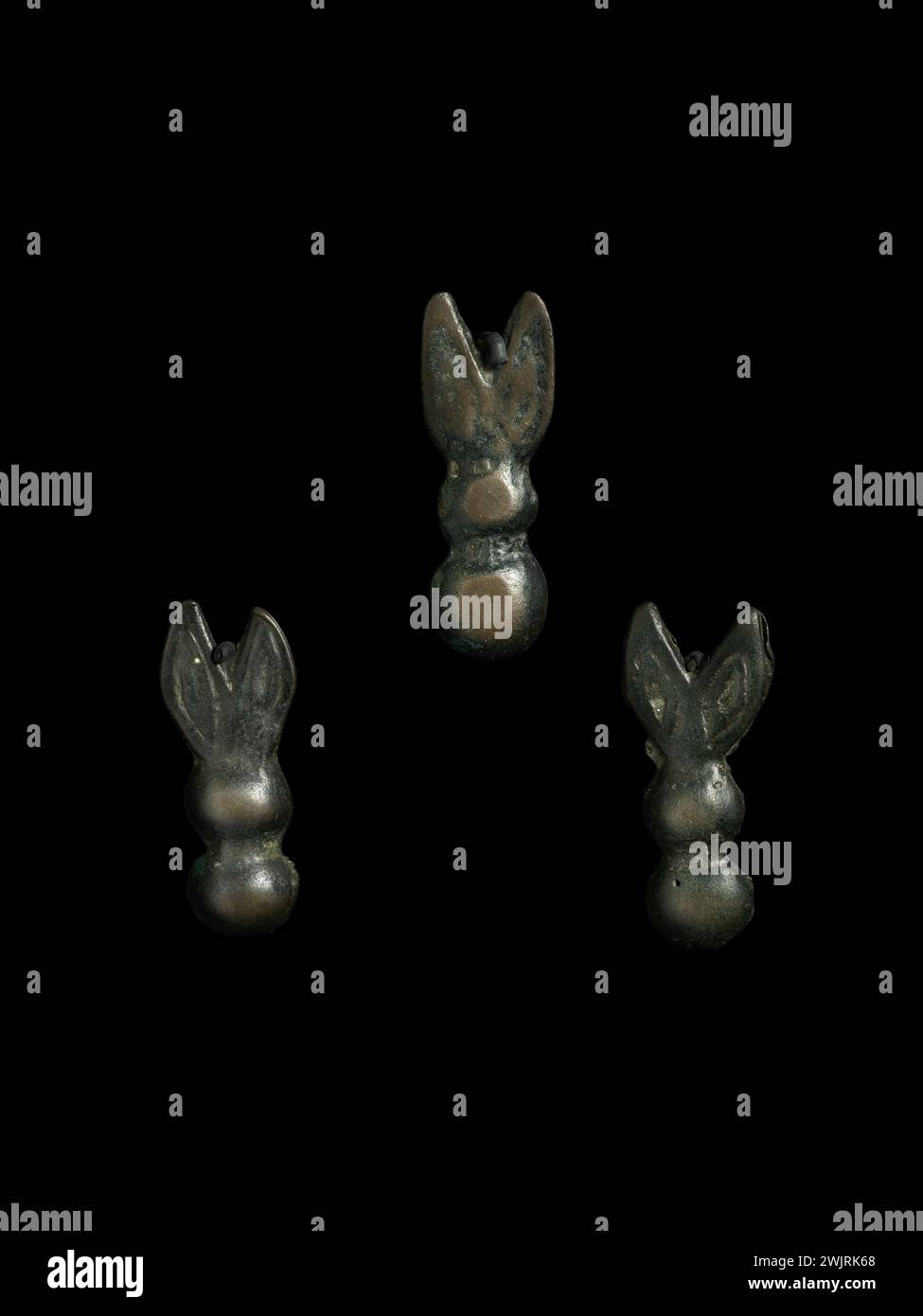 Pendants. Styling of a head of the onagrine. Bronze. Ordos. 7th-six ...