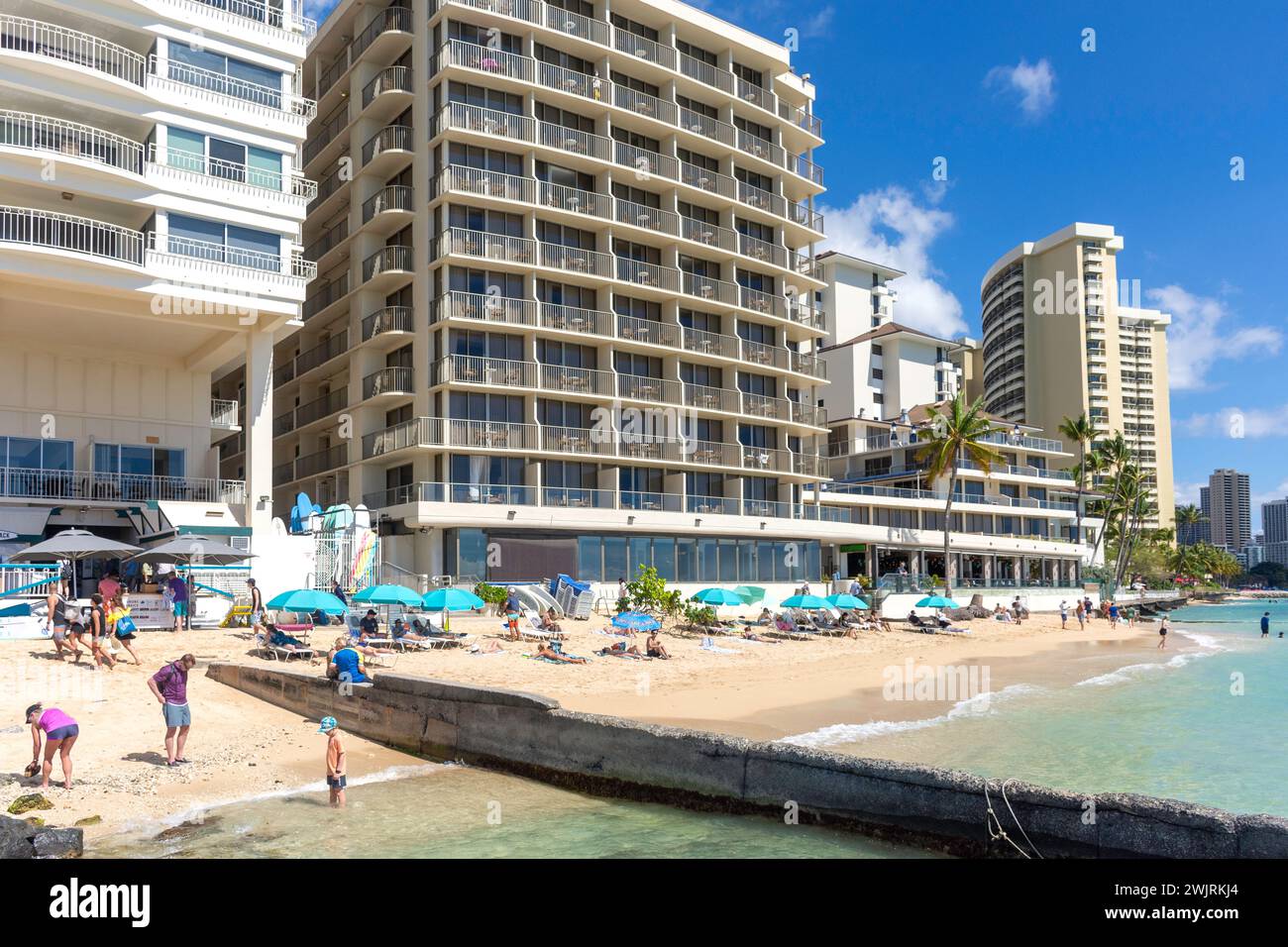 Fort derussy hawaii hi-res stock photography and images - Alamy