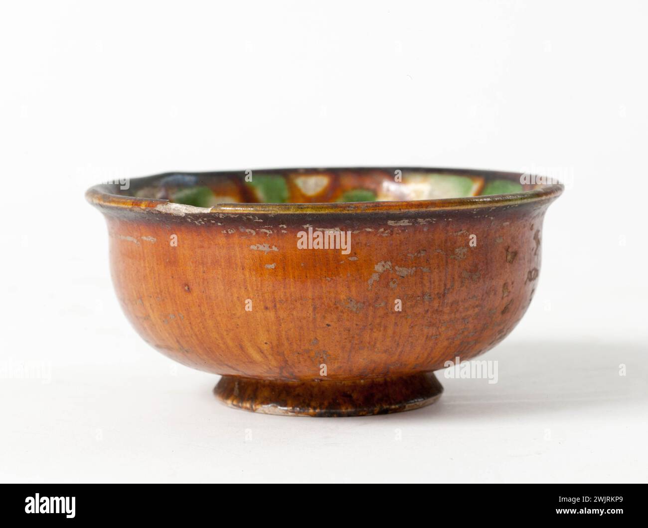 Cup ". Terracotta with polychrome glaze (Sancai). China, Tang dynasty ...