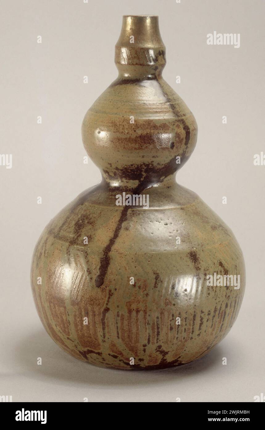 Jean Carriès (1855-1894). "Trois bulging gourd". Enamelled sandstone ...