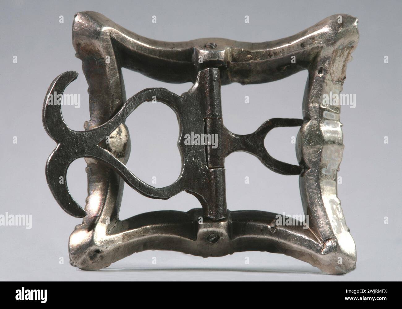 Visual rhythm loop hi-res stock photography and images - Alamy