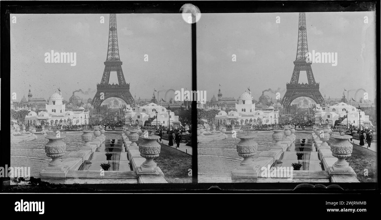 1900 exposition universelle de paris Black and White Stock Photos ...