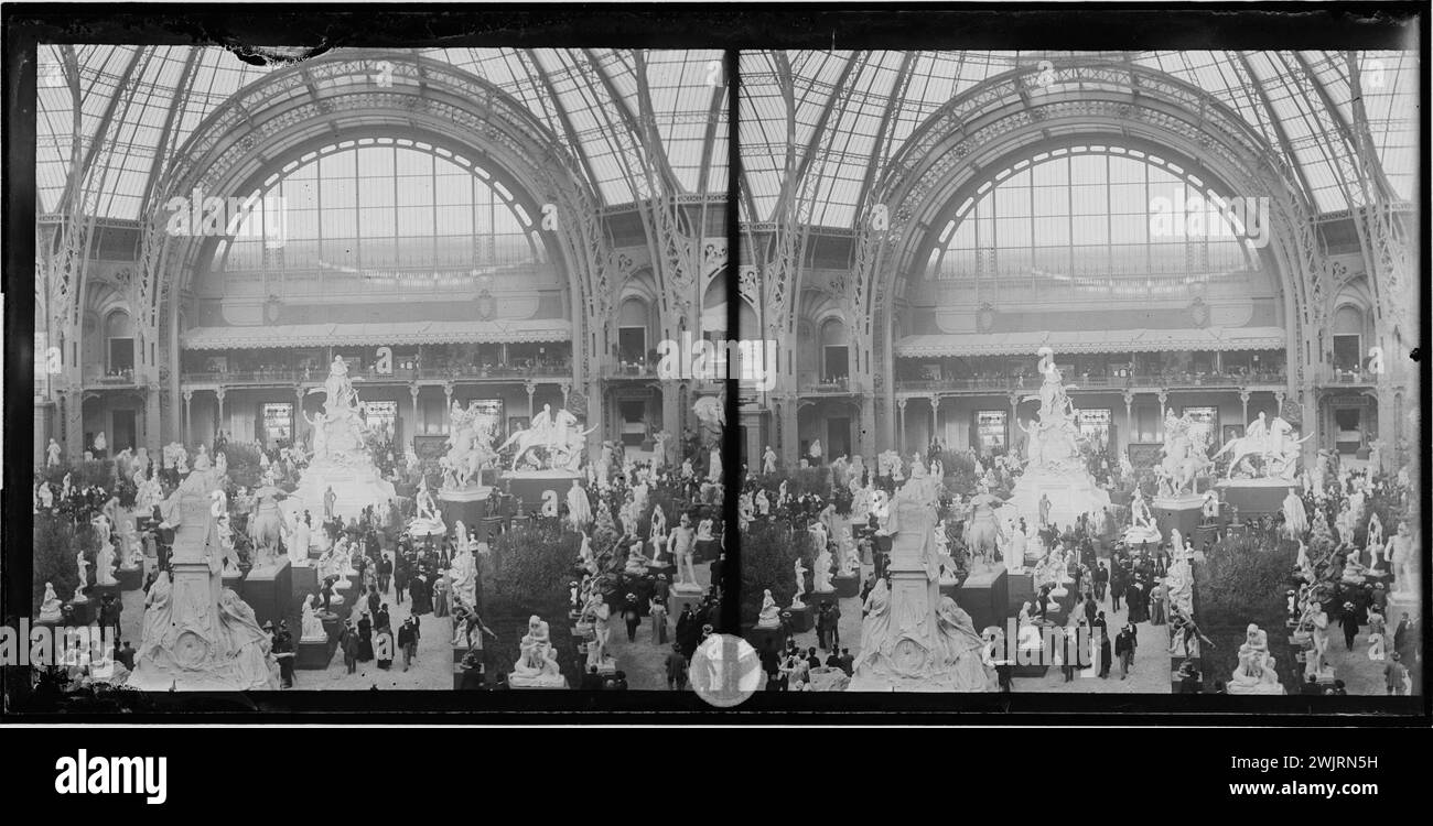 Universal exhibition of 1900: the interior of the Grand Palais, with ...