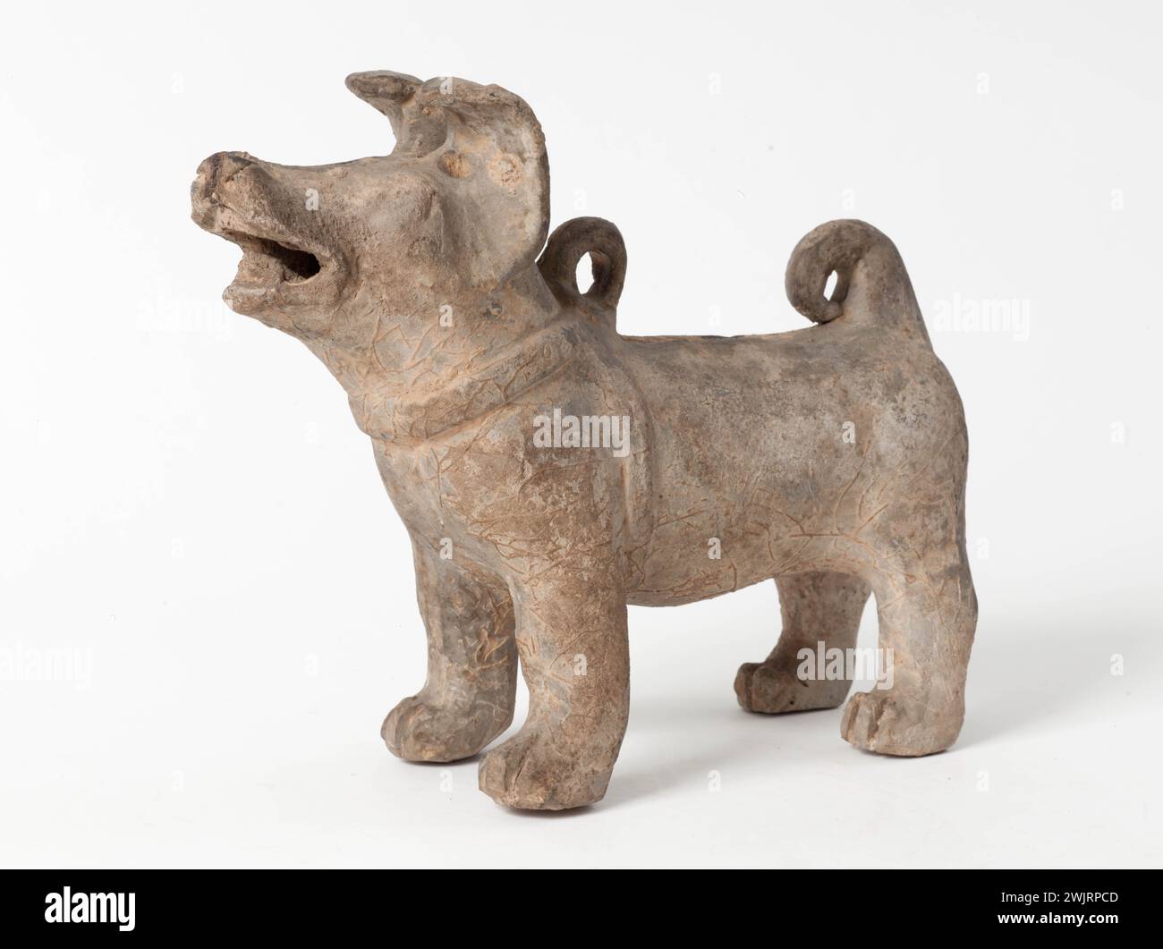 Mingqi Chien ". Terre Cuite. Dynasty desk (206 AV (220 AP. J.-C ...