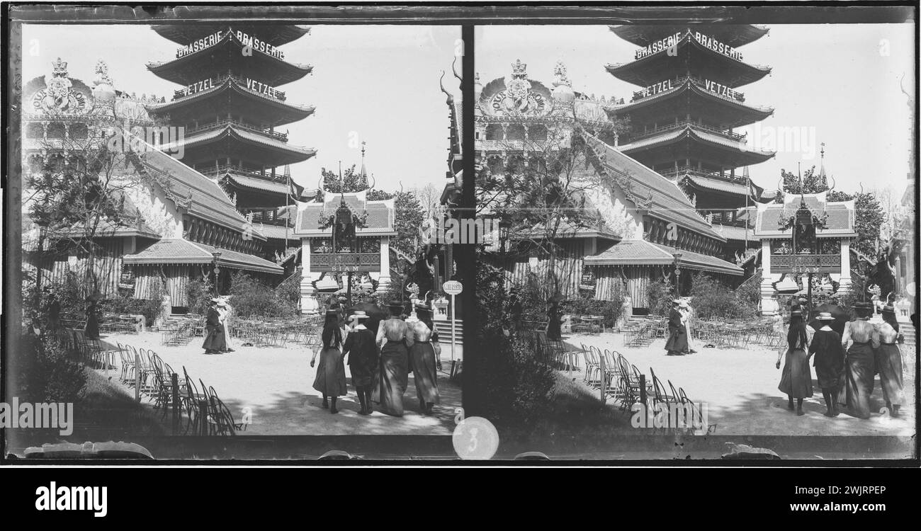 Universal exhibition of 1900: the Siam pavilion and the tower of the ...