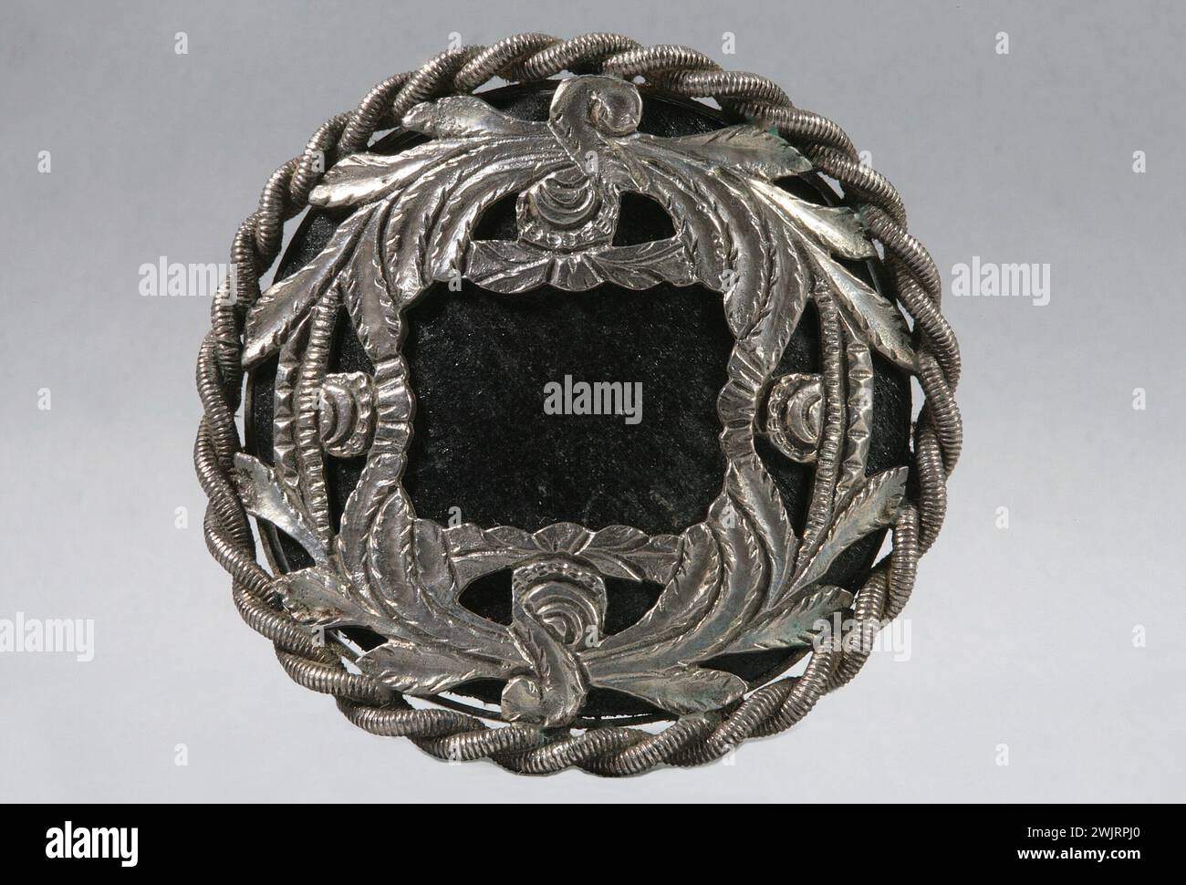 Silver loop hi-res stock photography and images - Alamy