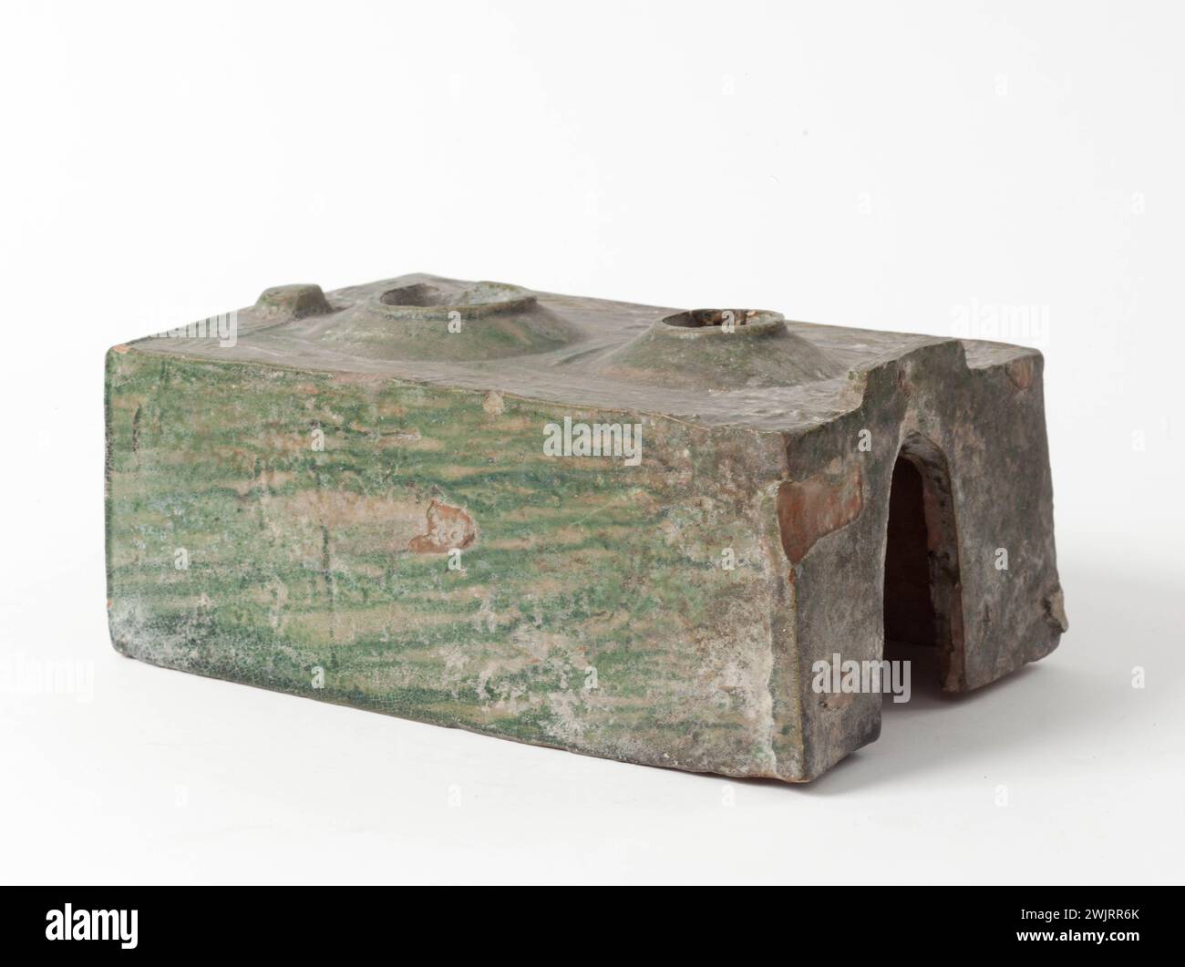 Mingqi: Fourneau ". Terracotta with Green lead glaze. Han dynasty (206 ...