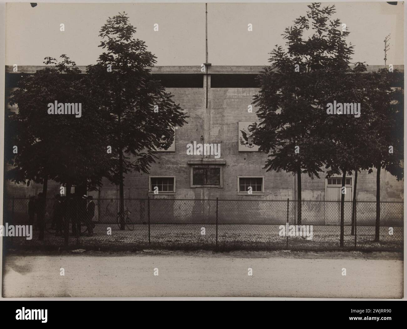 Anonymous. Pershing stadium 1925 Bois de Vincennes. "Exterior of the ...