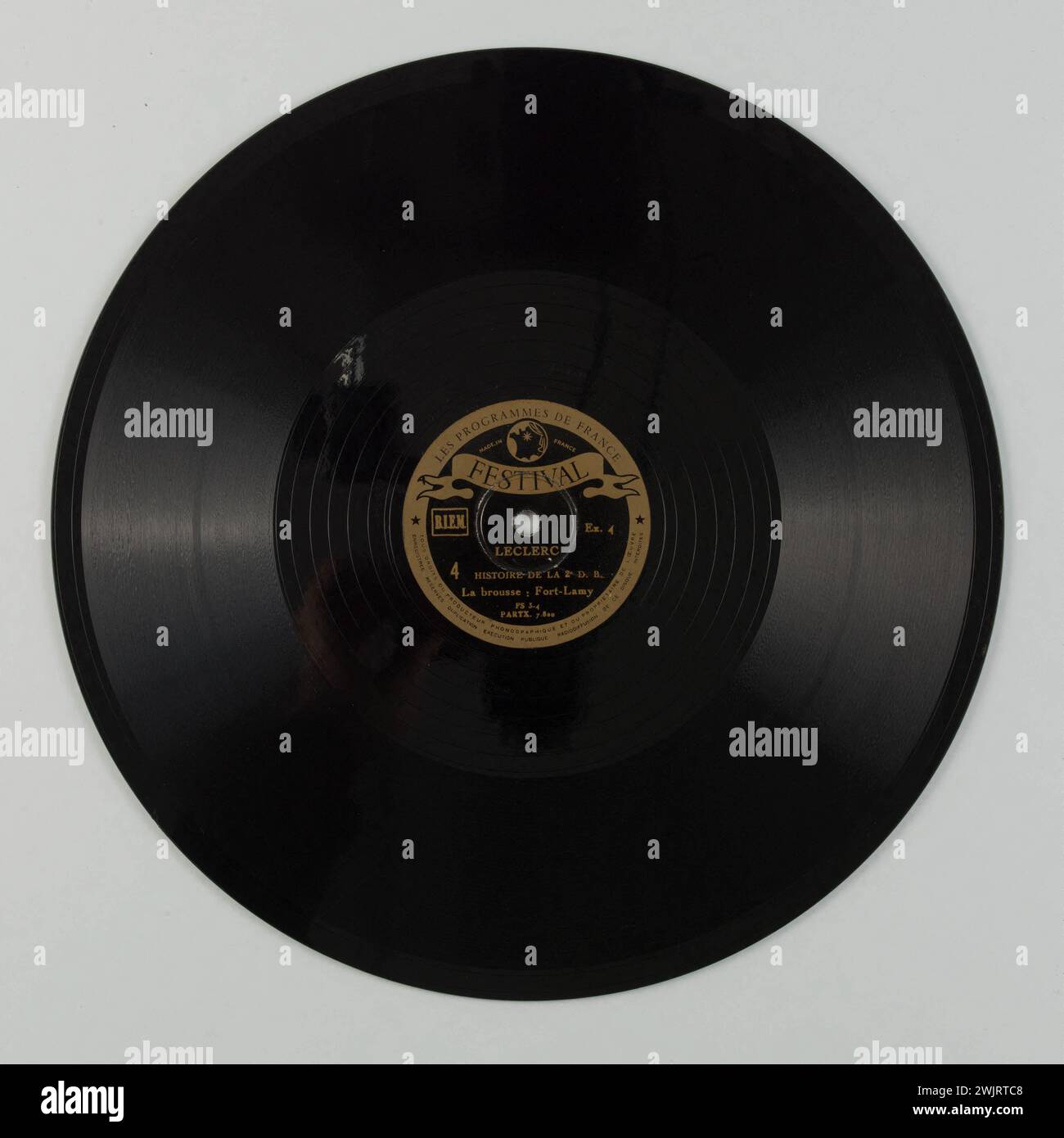 Disc retracing the history of the 2nd dB. 1950. DISS FRANCE PROGRAMS ...