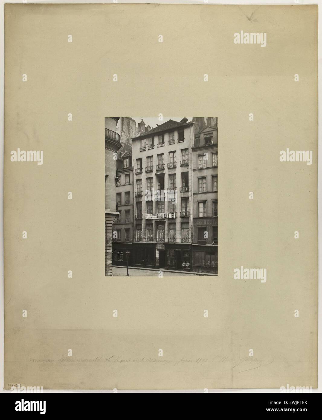 Facade of house, 41 rue au Maire, Paris (IIIth arr.). Photograph by ...
