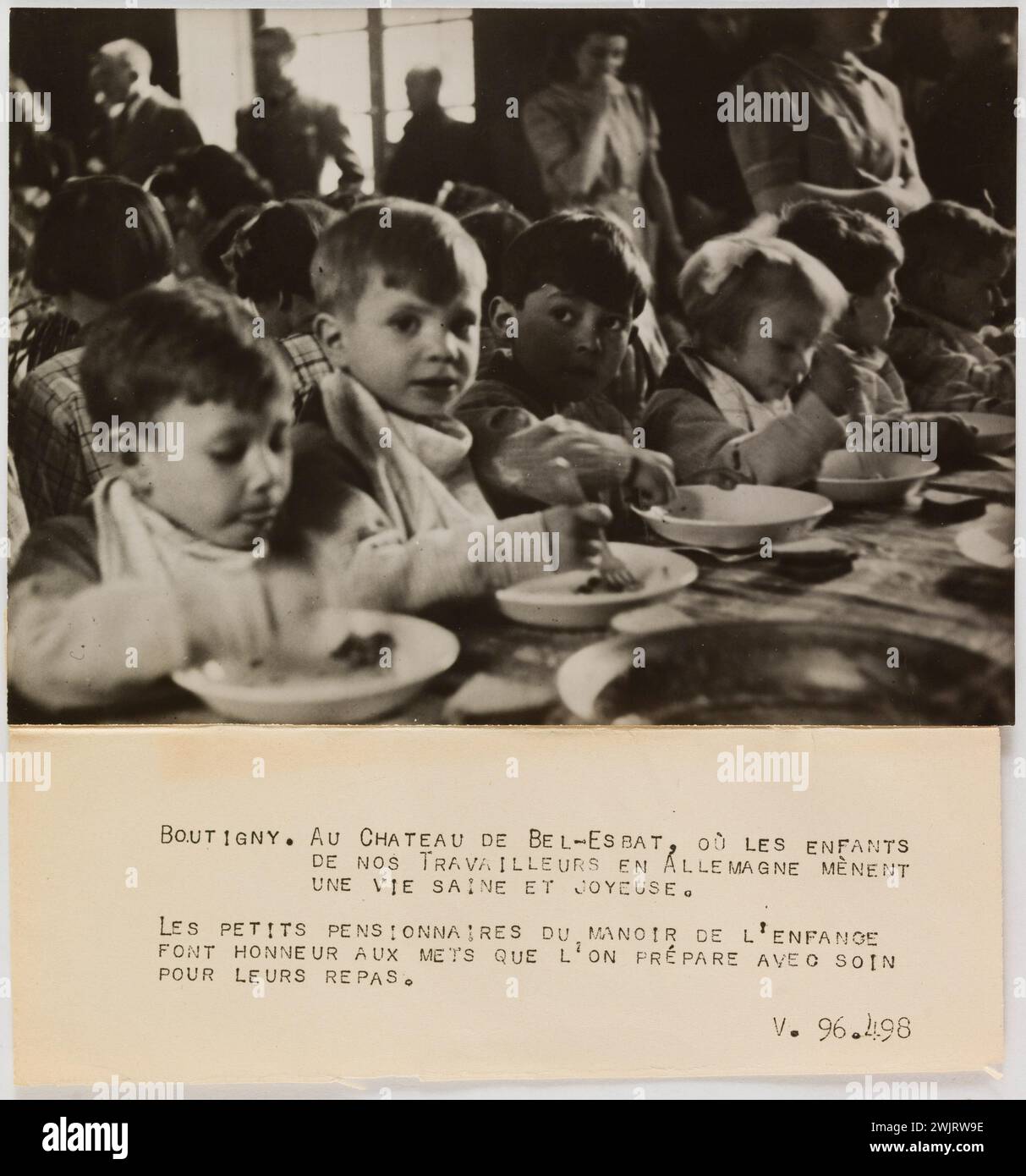 Trampus. "Propaganda photography: children's subjugated at the Bel ...