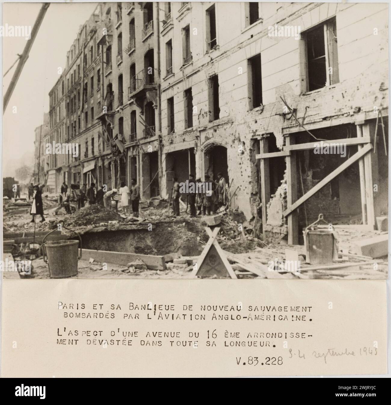 Trampus. "Propaganda photography: residents clearing the ruins of an ...