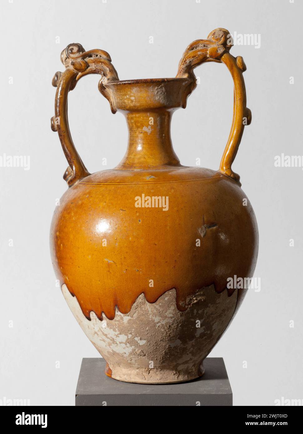 Vase with dragon-shaped handles "terracotta with amber glaze. China ...