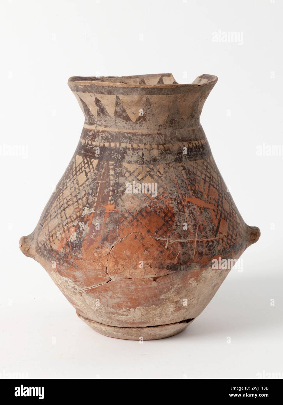 Jar ". Terracotta painted in brown. Neolithic period (around 8000 BC ...
