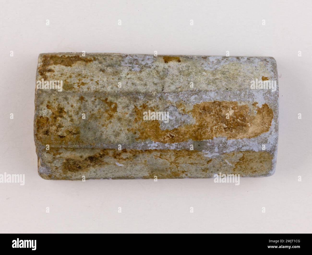 Fragment. Pierre, China, Han dynasty (206 BC AP.J.-C.). Paris ...