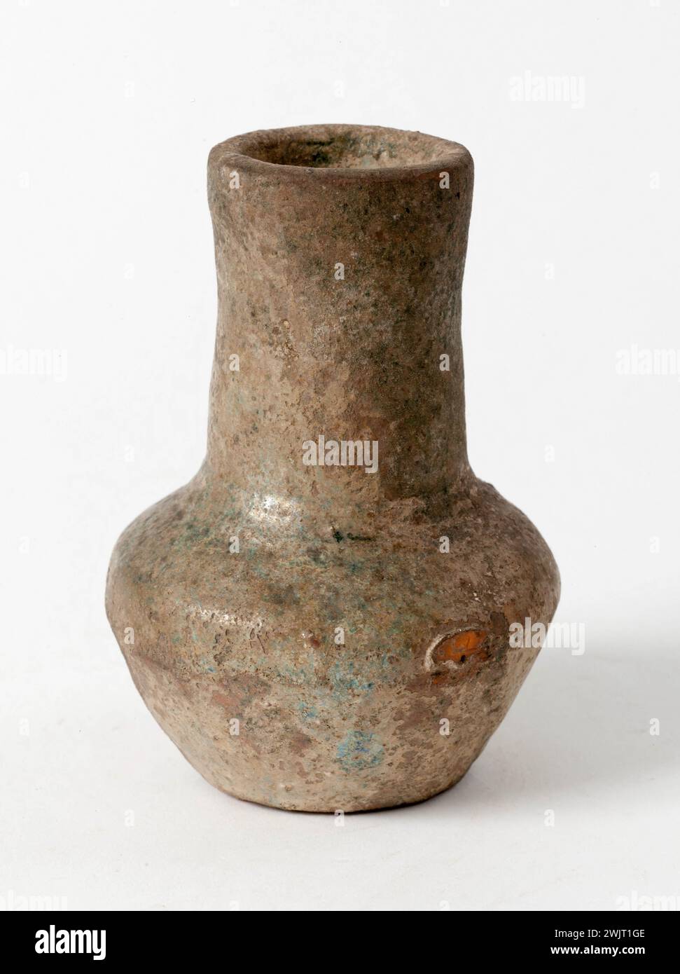 Vase ". Terracotta with green lead glaze. Han dynasty (206 BC-220 AD ...