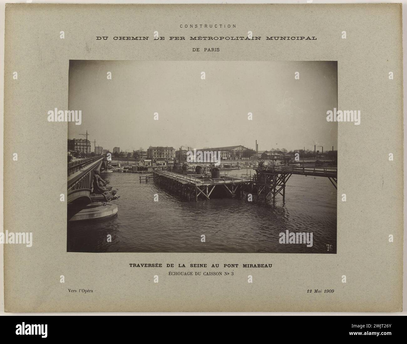 Exterior view of the metro work, grounding of box n ° 3, Mirabeau ...