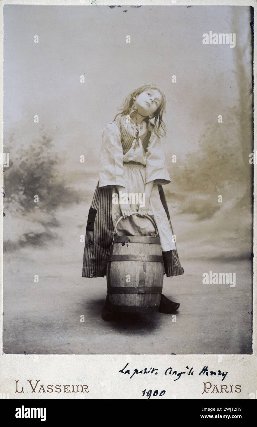 Little Angèle Henri in the role of Cosette. Photograph by Vasseur, 1900 ...