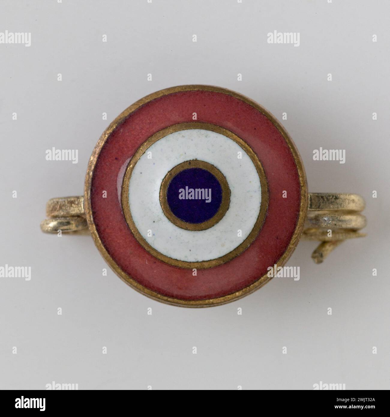 War 1939-1945. French tricolor cockroach brooch. Enamelled metal. 1944 ...
