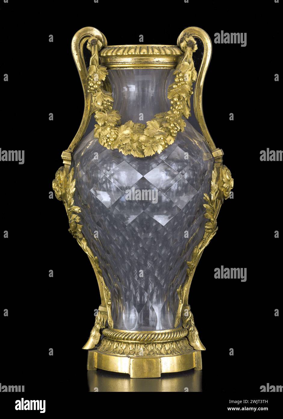 Anonymous. Vase mounted. Roche crystal, gilded bronze, 1775-1785. Paris ...