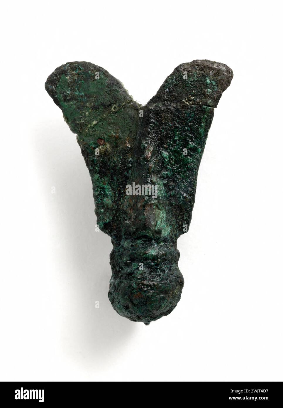 Cicada -shaped pin. Sarmatian art. 4th-18th century. Paris, Cernuschi ...