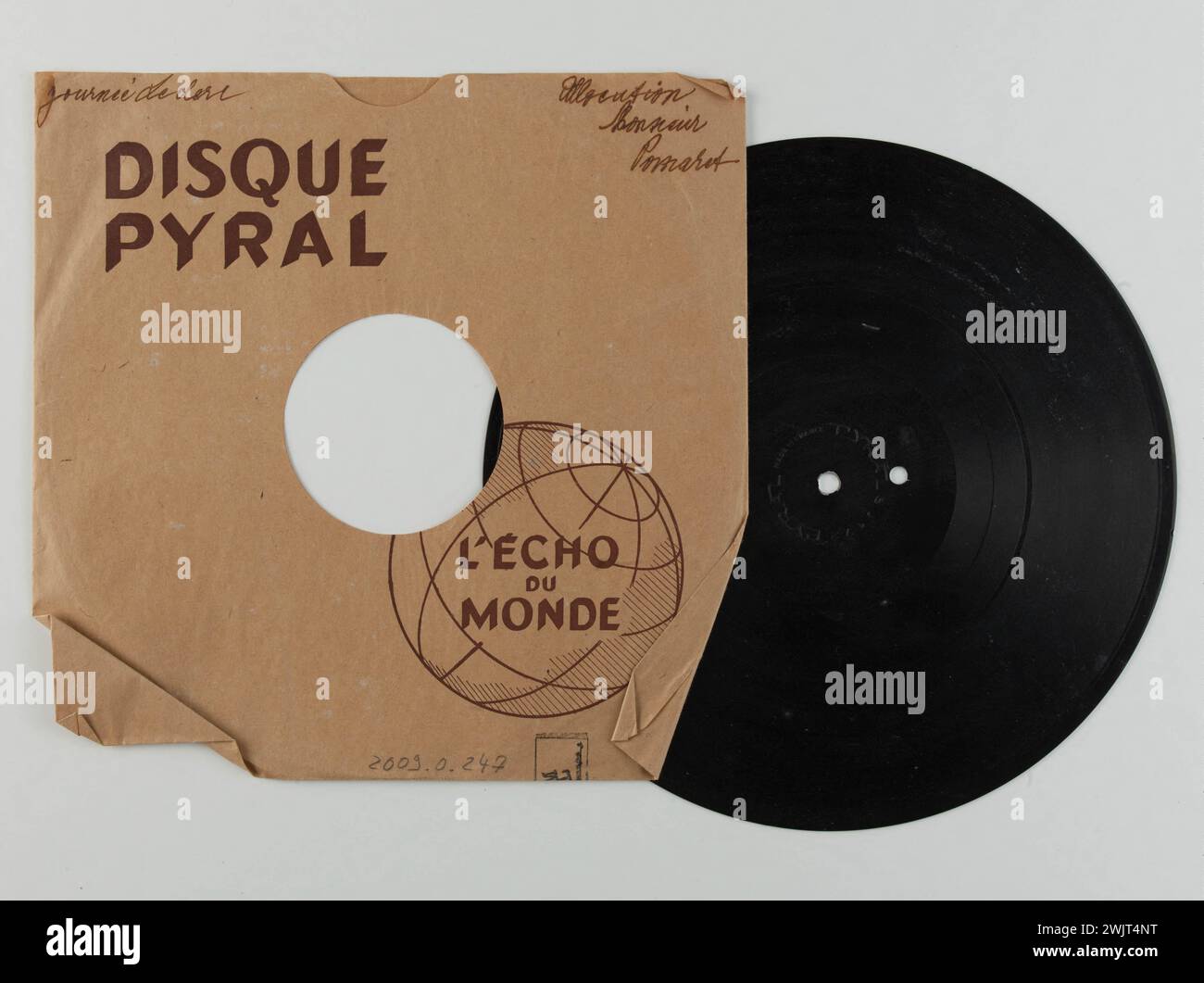 33 rpm disc of General Leclerc speeches. Pyral disc, the echo of the ...