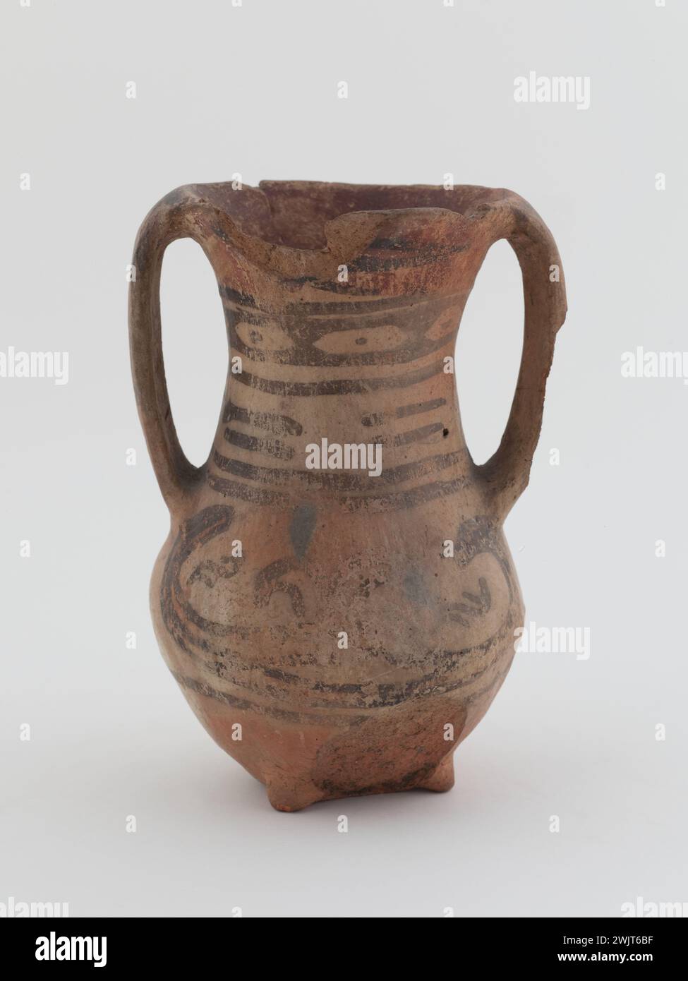 Neolithic pottery hi-res stock photography and images - Alamy
