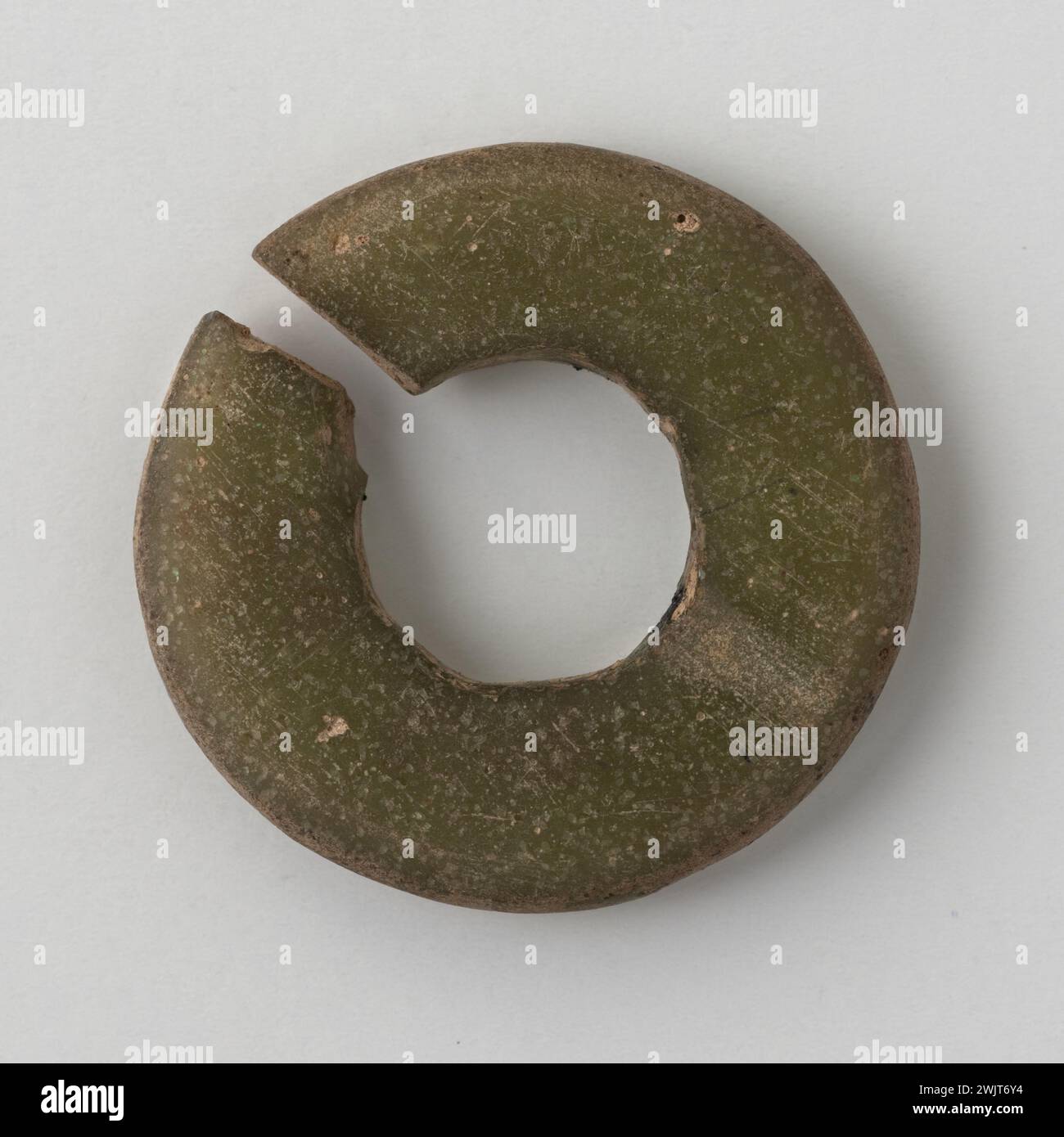 It's lying. Jade vert. Provenance: Vietnam. Par musée musée malée ...