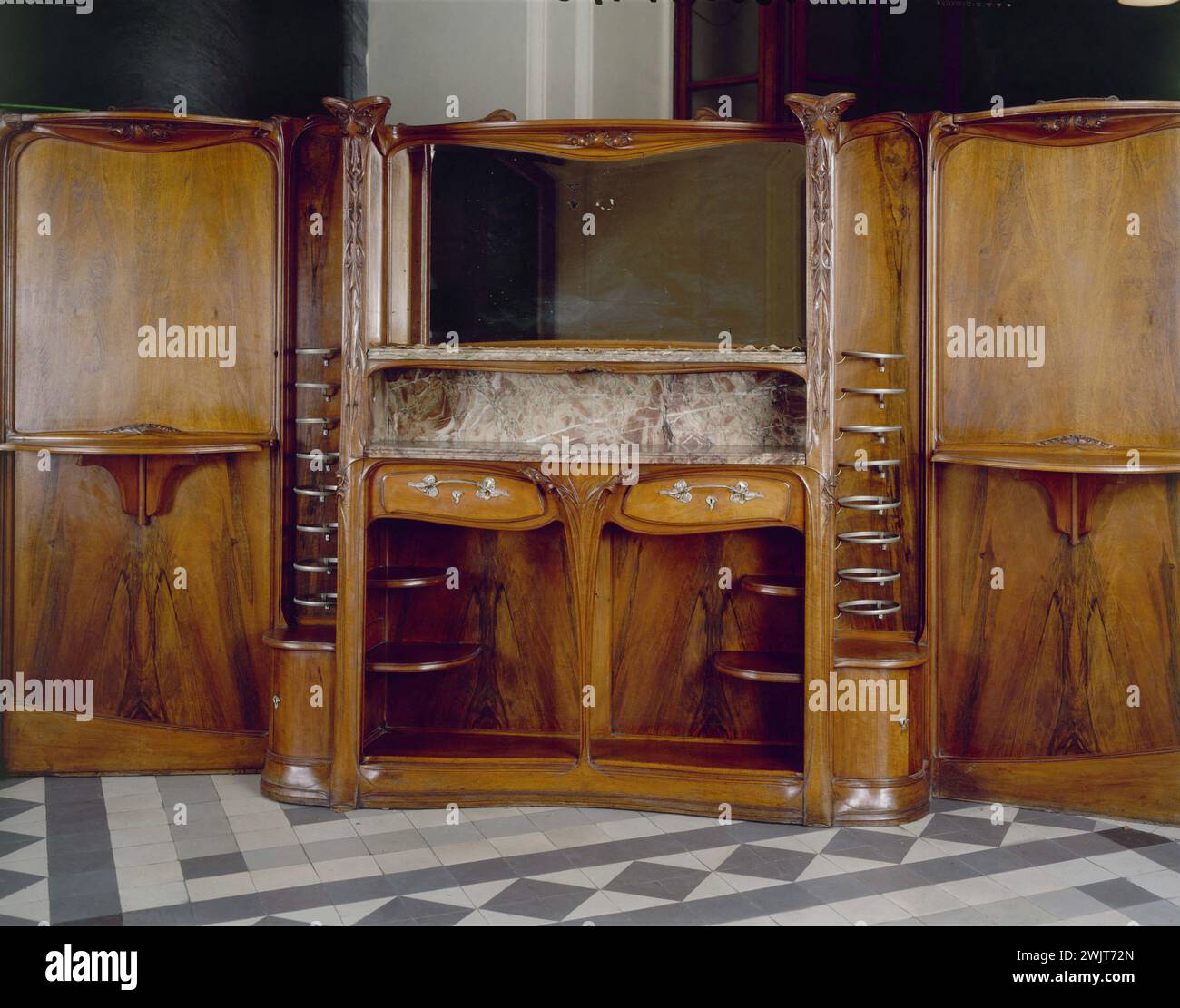 Hector guimard furniture hi-res stock photography and images - Alamy