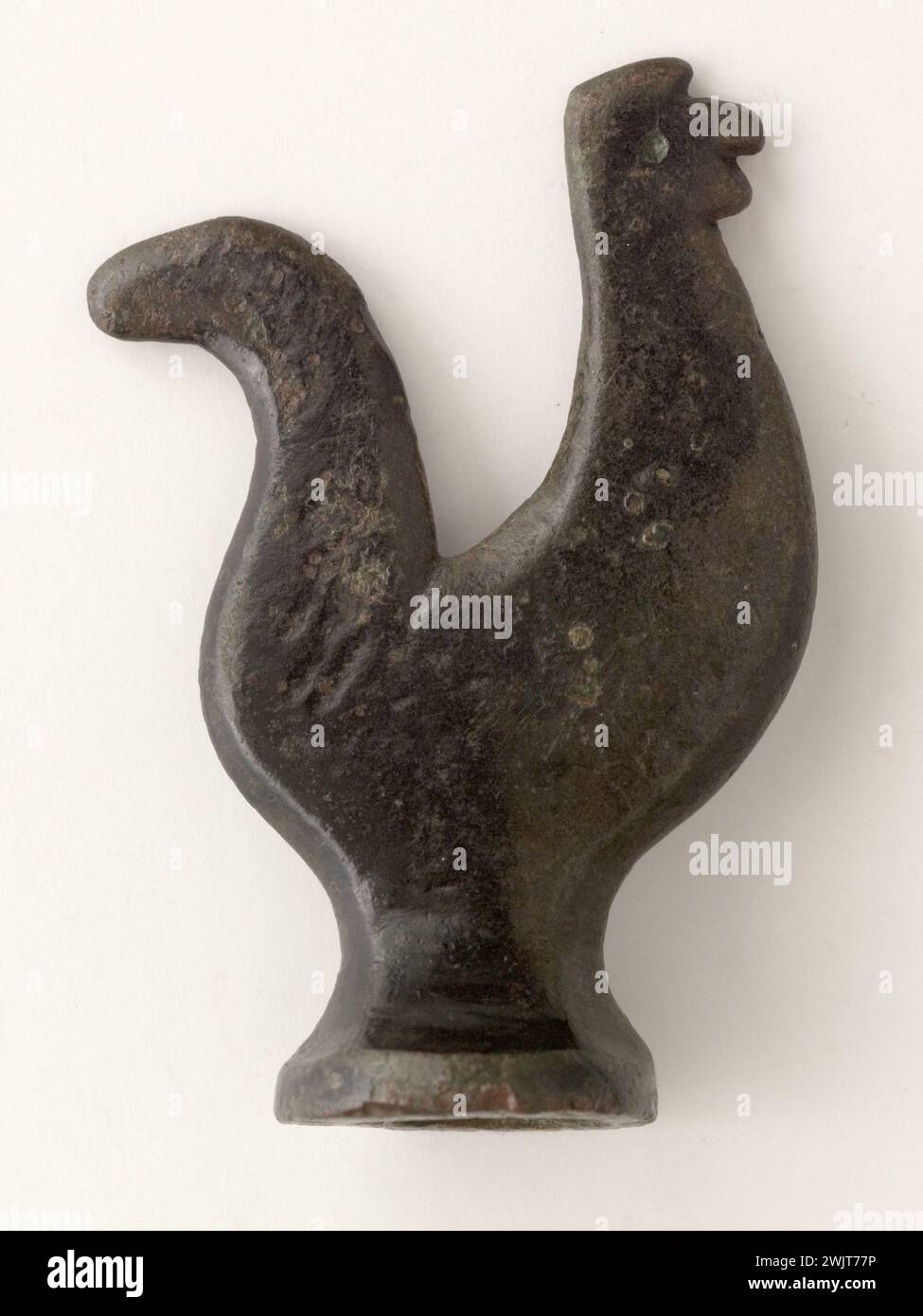 Rooster. Copper alloy. Gallo-Roman. Paris, Carnavalet museum. 51468-17 ...