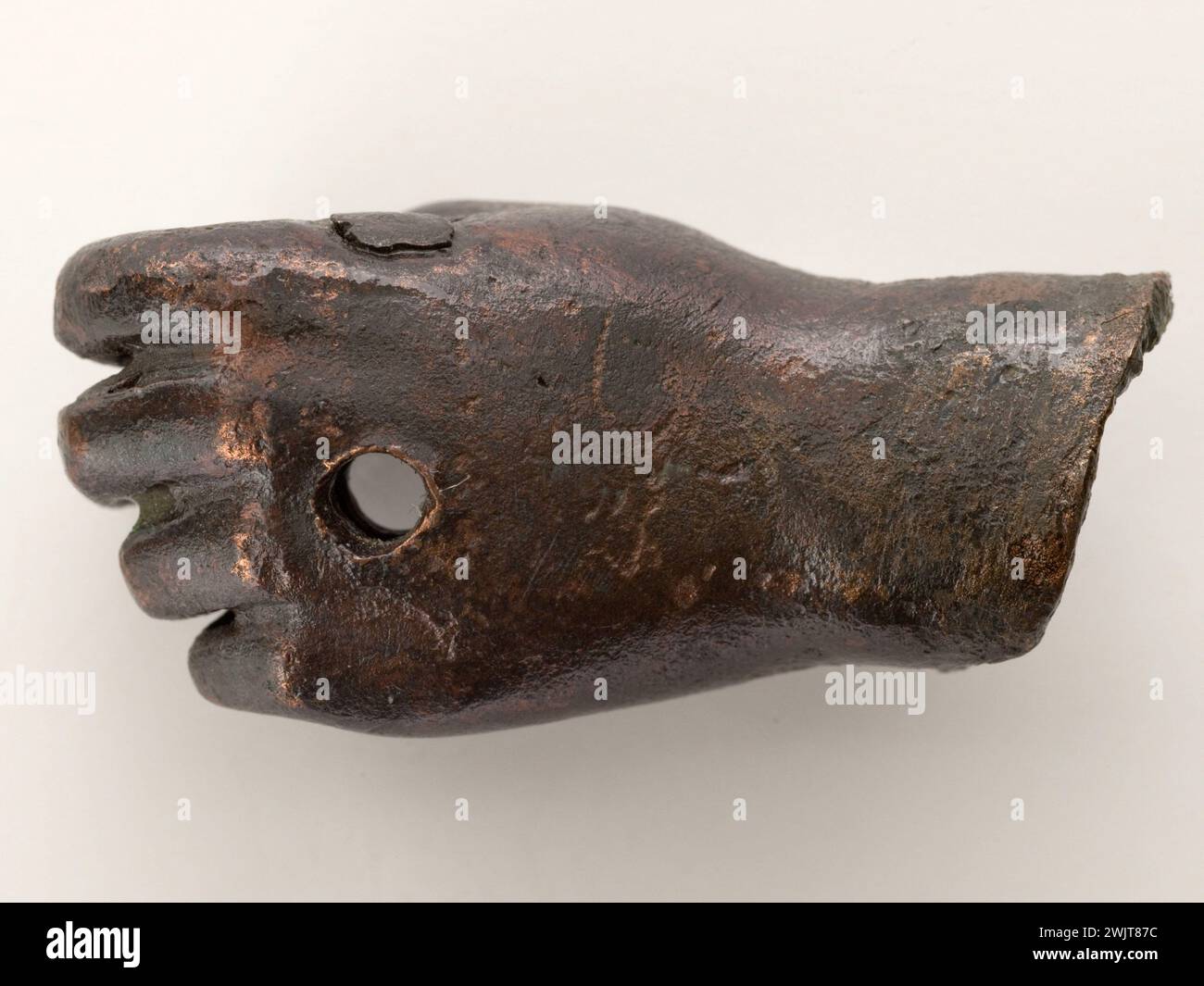Hand. Copper alloy. Gallo-Roman. Paris, Carnavalet museum. 51470-1 ...