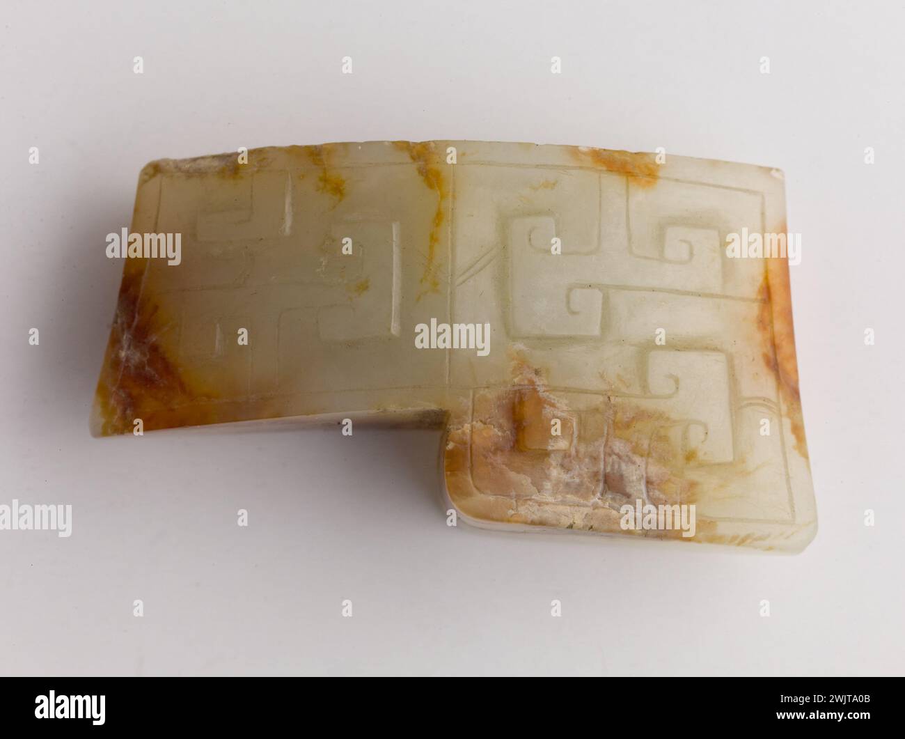 Steps ornament. Jade, China, IV-Iie s. av. Paris, Cernuschi museum ...