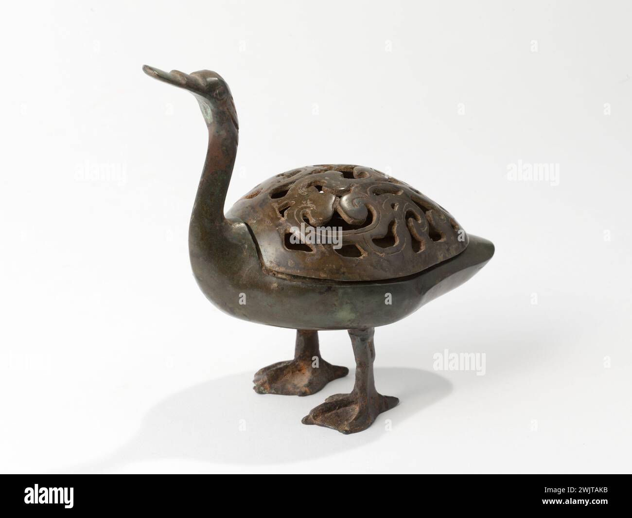 Burnt-Parfum Duck ". Bronze. Han dynasty (206 BC-9 AD 23 –220). Paris ...