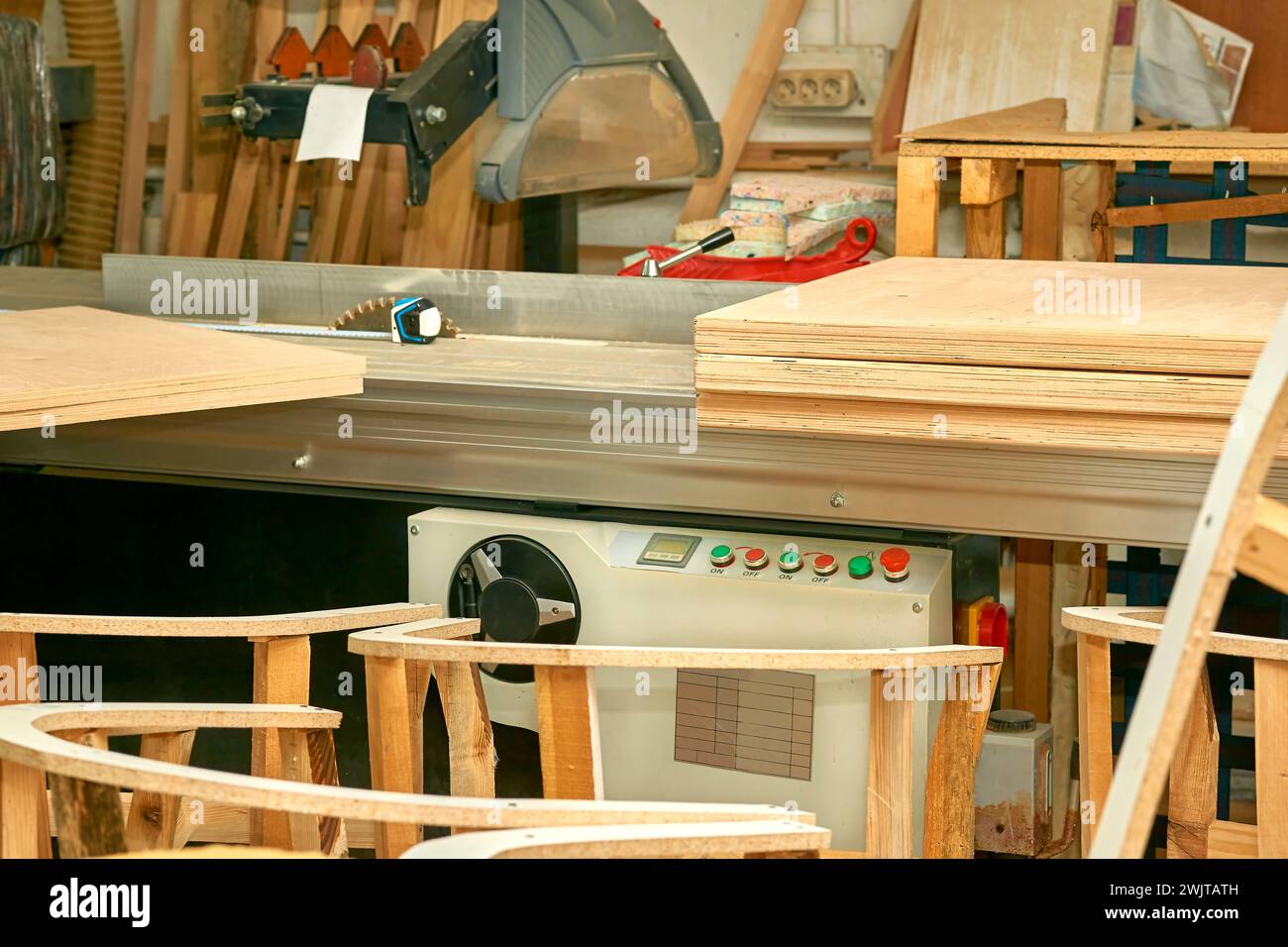 Machine wood gear mechanism hi-res stock photography and images - Alamy