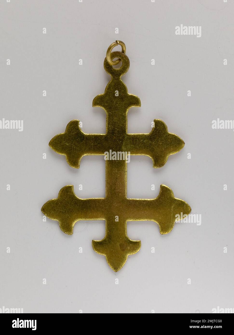 War 1939-1945. Treflated Lorraine -shaped pendant. Metal. 1944-1945 ...