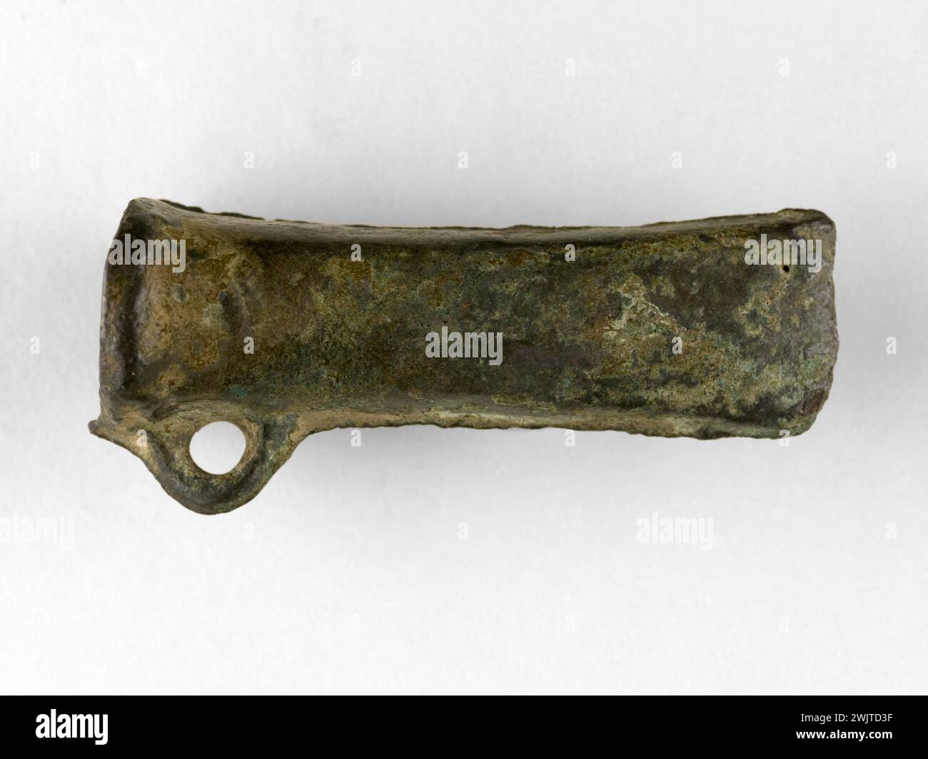 Protohistoric cutting tool hi-res stock photography and images - Alamy