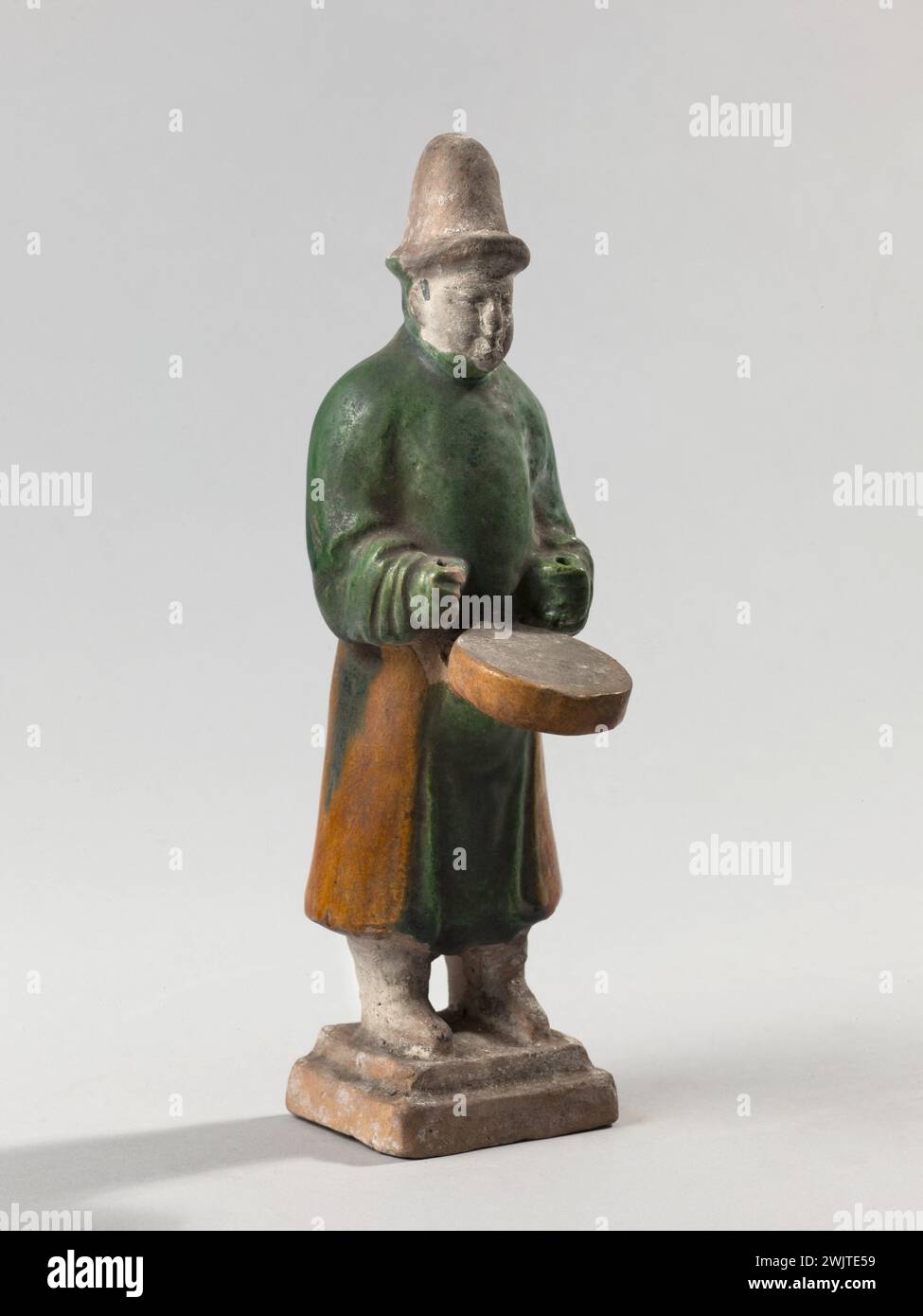 Drum player. Terracotta with glaze. Paris, Cernuschi museum. 78847-25 ...