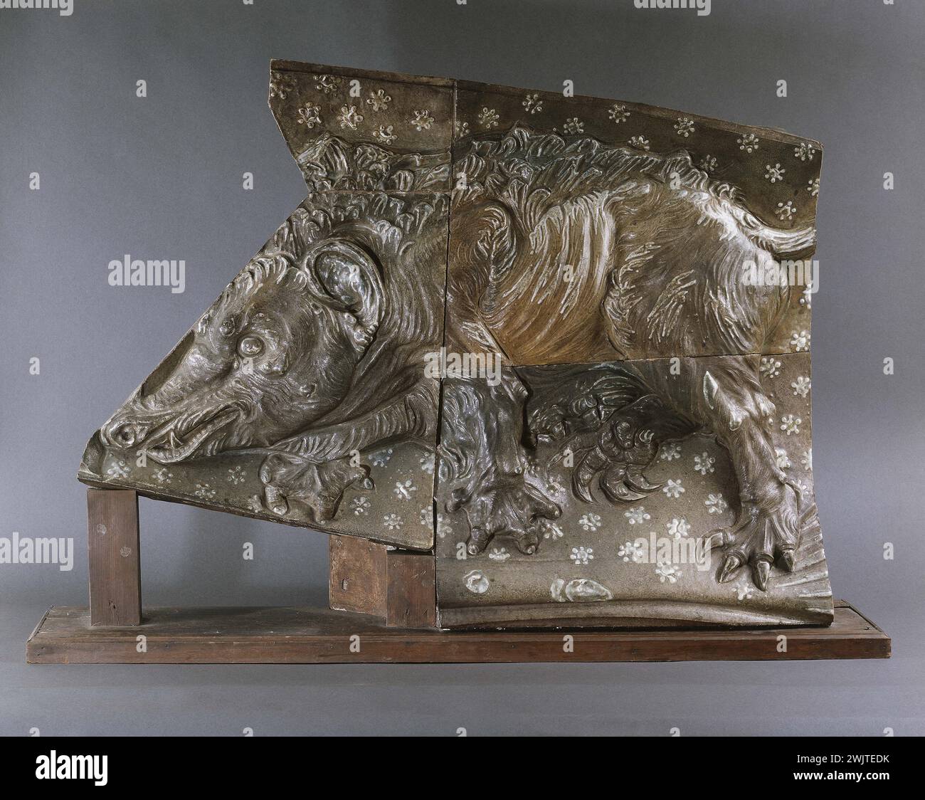 Jean-Joseph Carriès (1855-1894). The boar, fragment of the lintel of ...