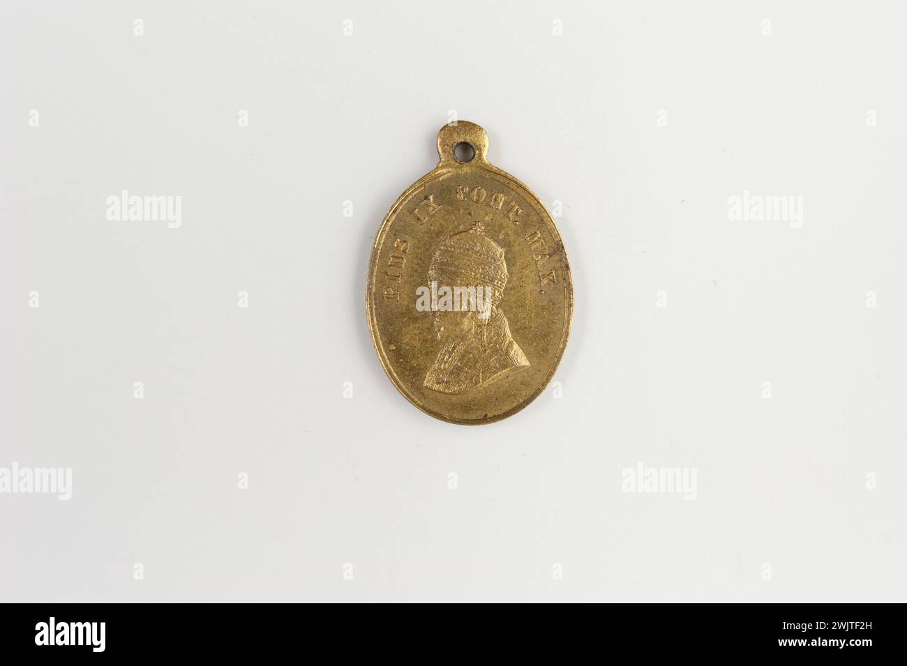 Carnavalet museum, medal collection Right bust of Pius IX carrying the ...