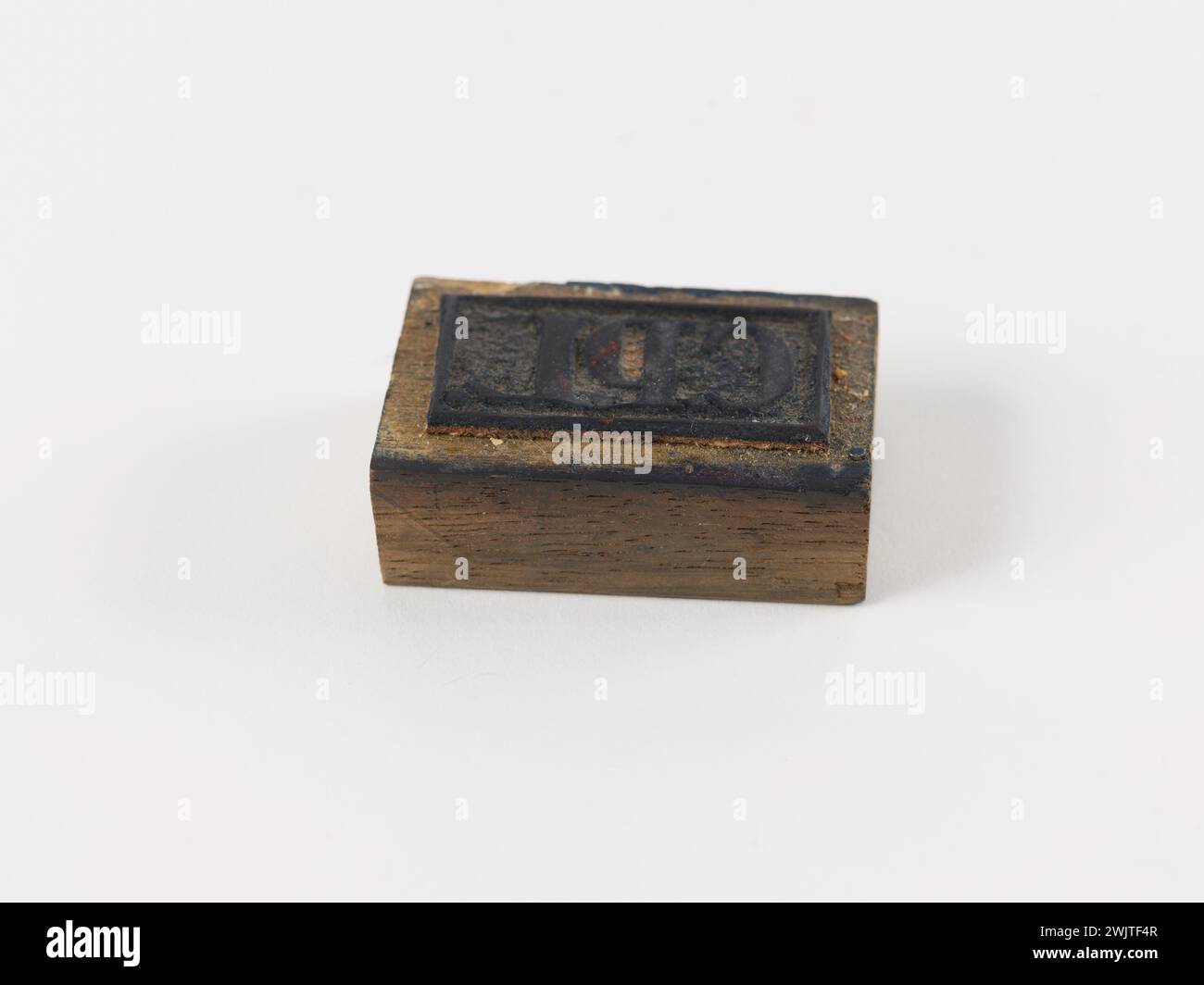 Jean moulin stamp hi-res stock photography and images - Alamy