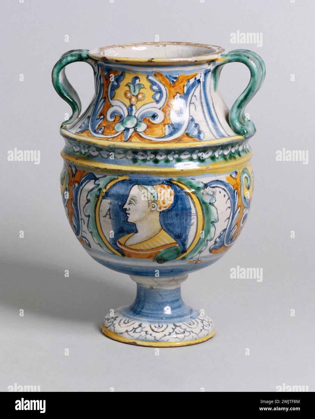 Vase: busts of a man and woman in medallion, Italian majolica of Urbino ...