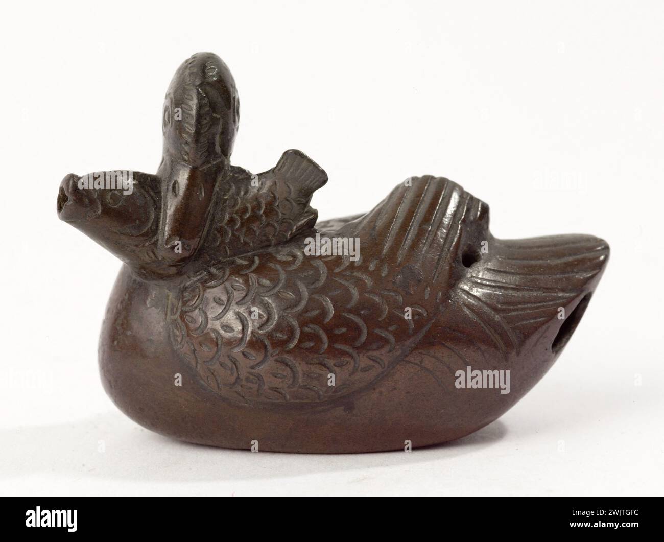 Duck holding a fish. Bronze. Japan. Paris, Cernuschi museum. Animal ...