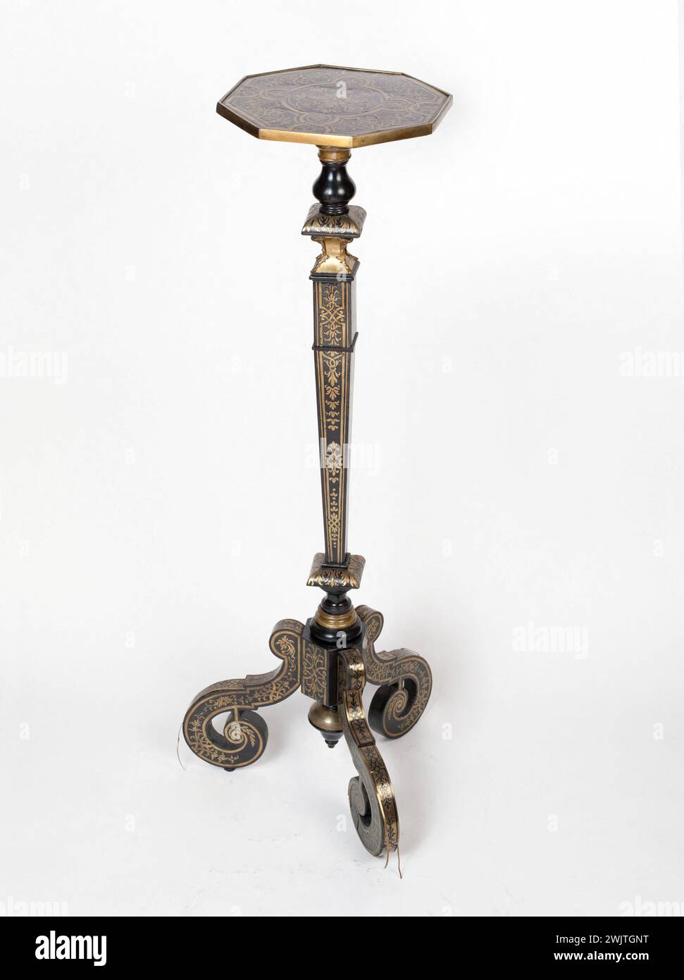 Anonymous. Guéridon. Ebony and copper veneer. 1700. Paris, Carnavalet ...