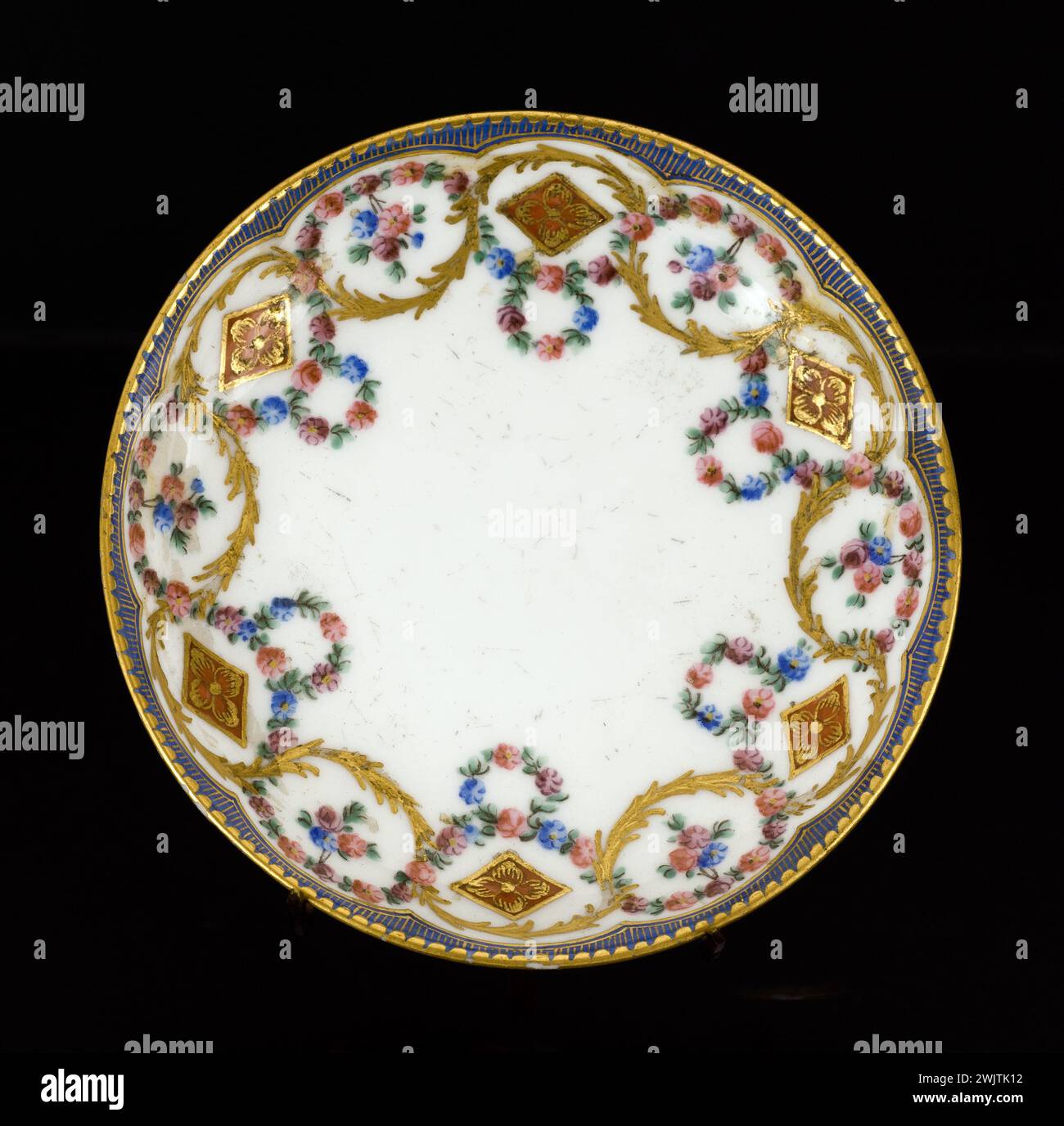 Thévenet Père (active from 1741 to 1777). Saucer. Porcelain, 1760 ...