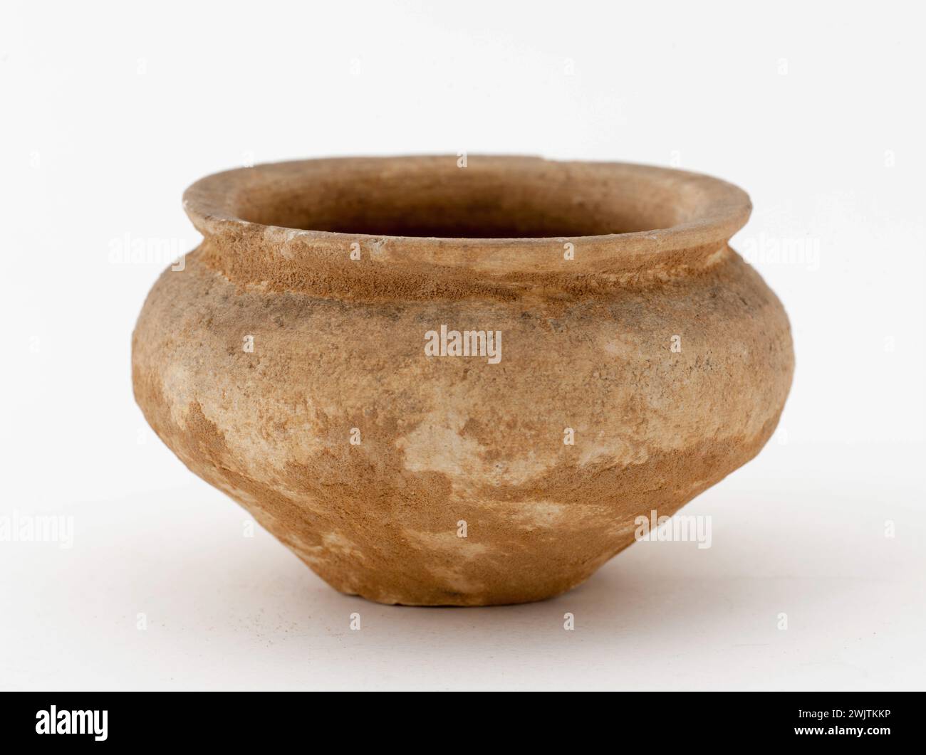 Col evase hi-res stock photography and images - Alamy
