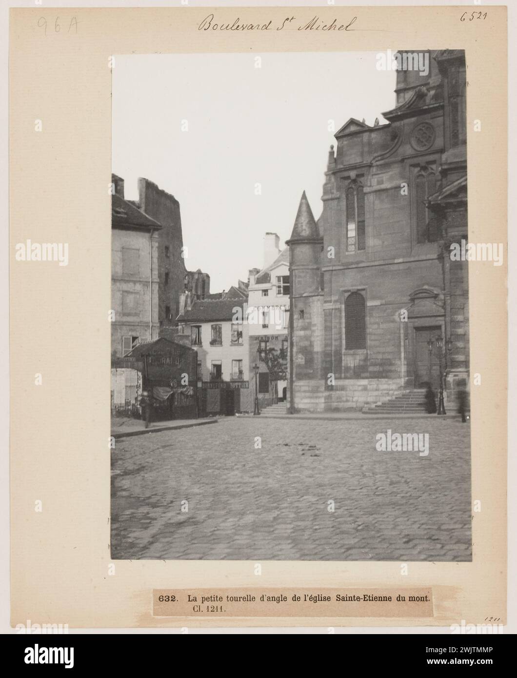 Church corner turret hi-res stock photography and images - Alamy