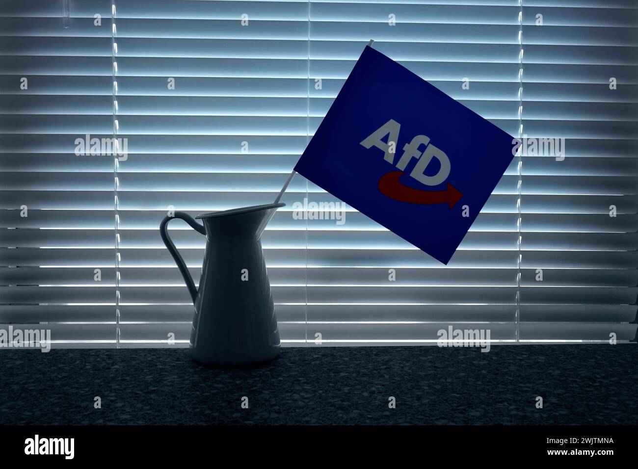 AfD-Fahne vor Jalousie AfD-Fahne vor Jalousie, 16.02.2024, Borkwalde ...