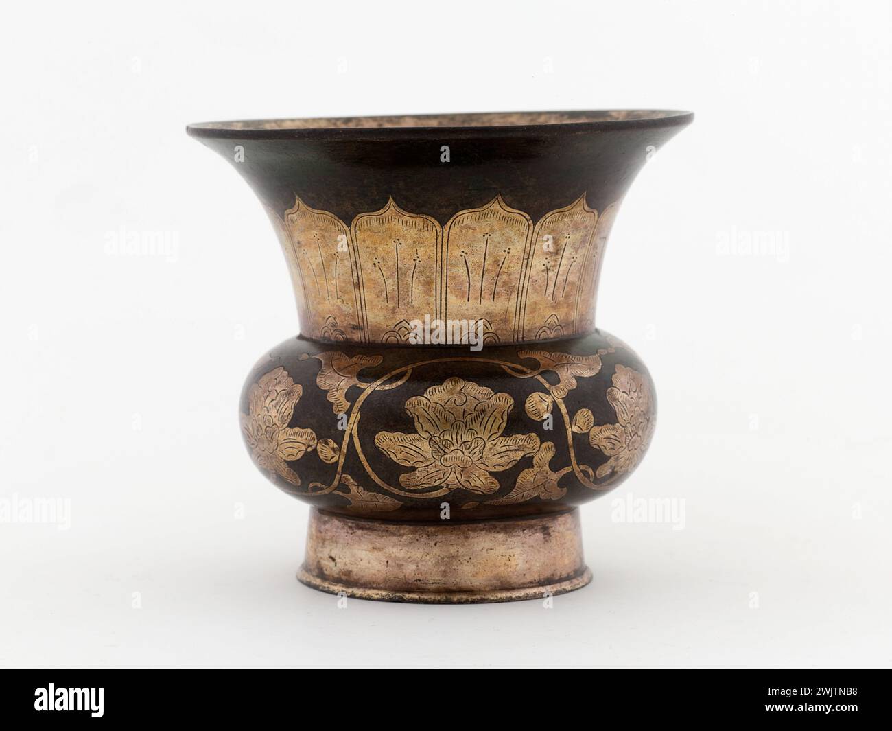 Vase. Bronze. Chine. Par musée musée malée. 70002-1 Chinese art, bronze ...