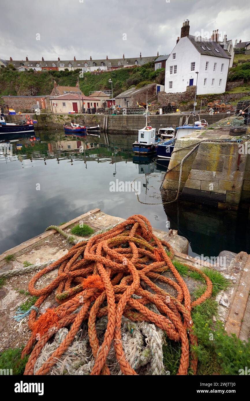 Rope warp ropes warps hi-res stock photography and images - Alamy